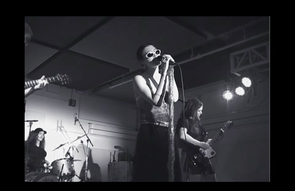 VIDEO : Water From Your Eyes - "Life Signs" (Live)